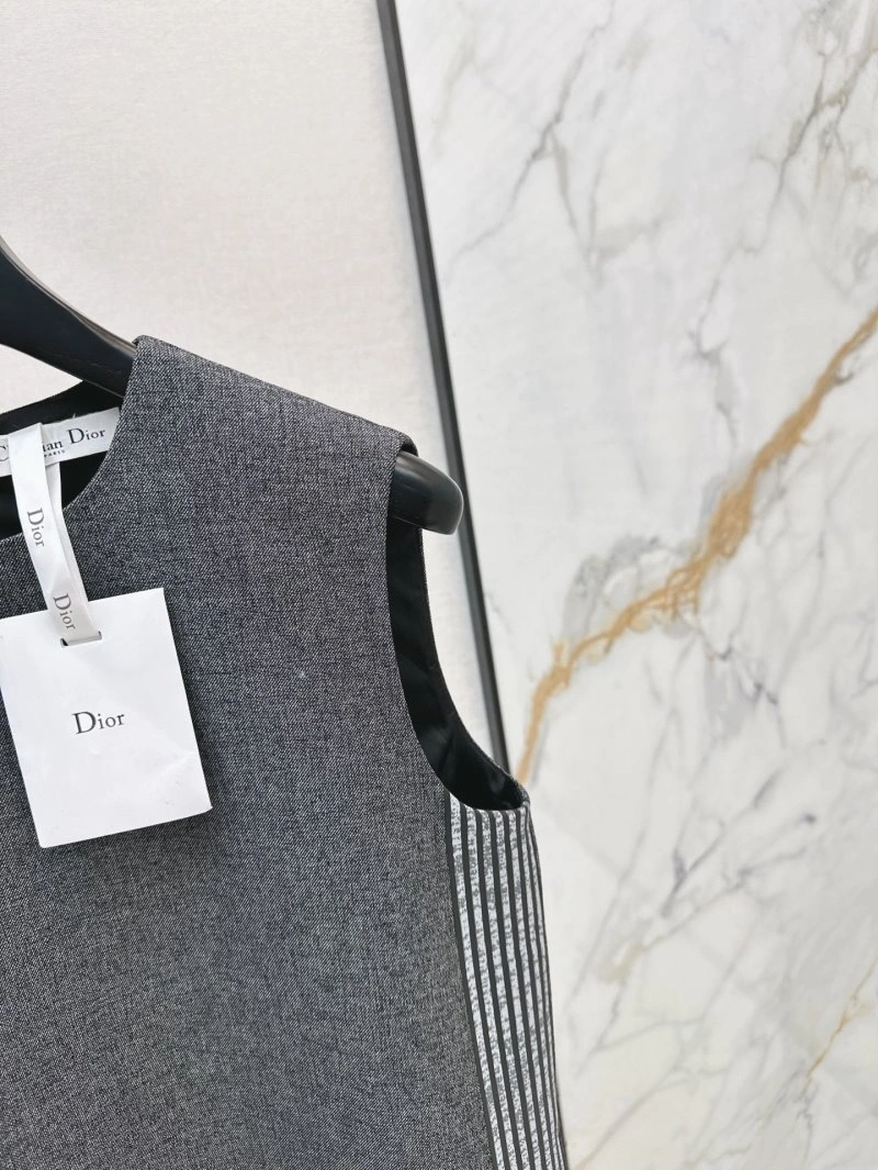 Accurate model Christian Dior Dress