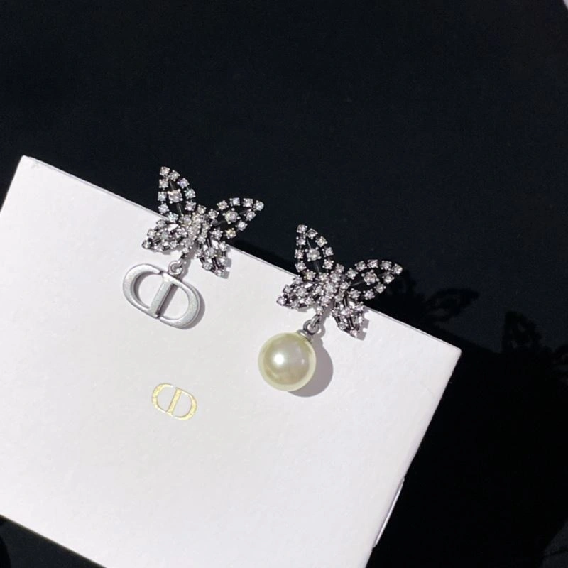 Top match Christian Dior Earrings