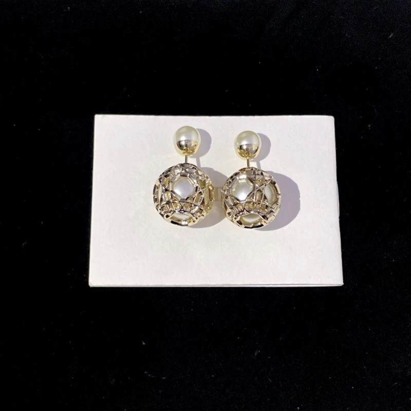 Legit Christian Dior Earrings