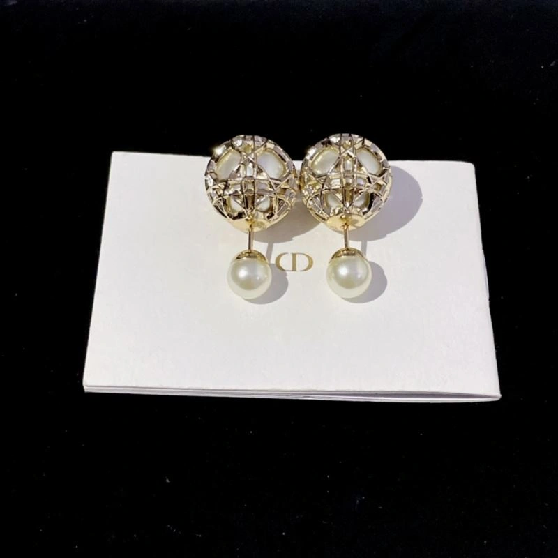 Legit Christian Dior Earrings