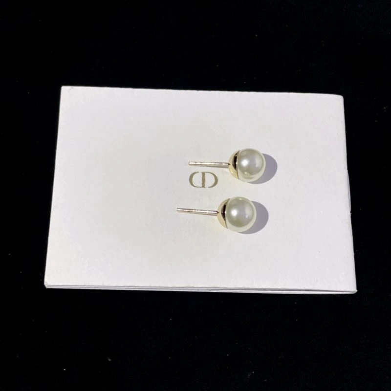 Legit Christian Dior Earrings