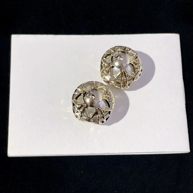 Legit Christian Dior Earrings