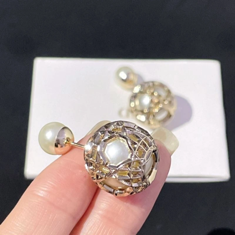 Legit Christian Dior Earrings