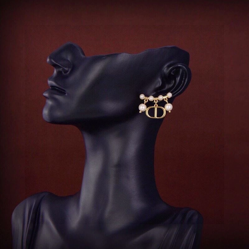 Legit Christian Dior Earrings