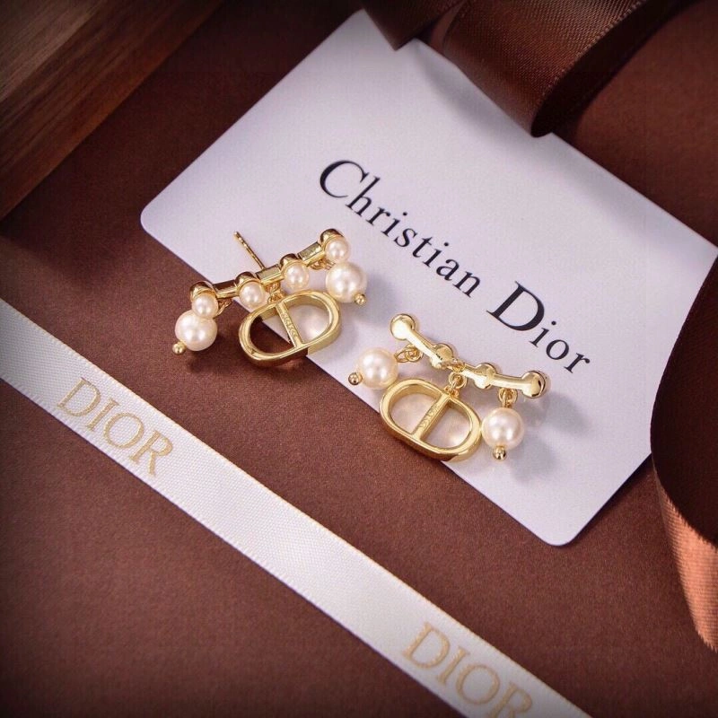 Legit Christian Dior Earrings
