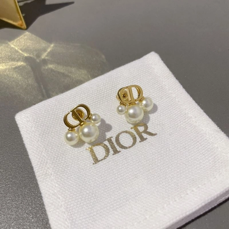 High fidelity Christian Dior Earrings