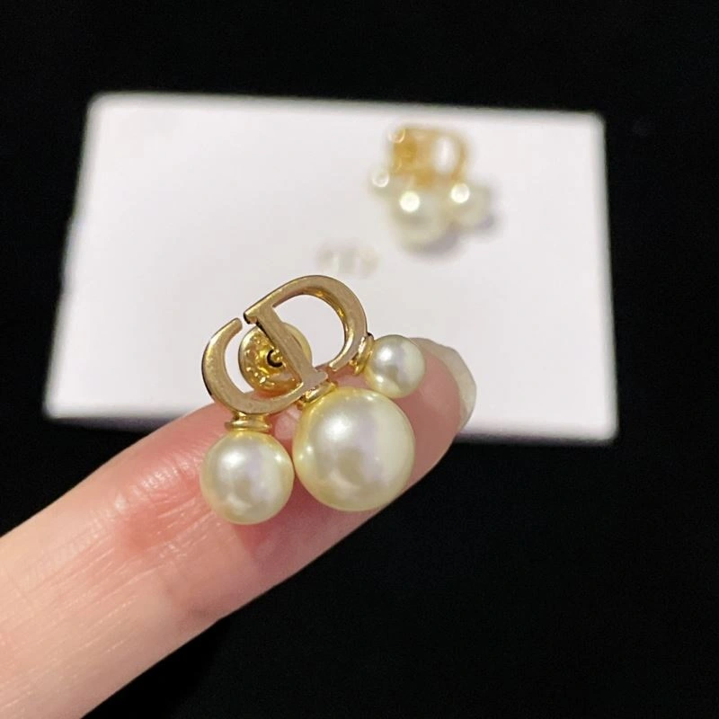 High fidelity Christian Dior Earrings