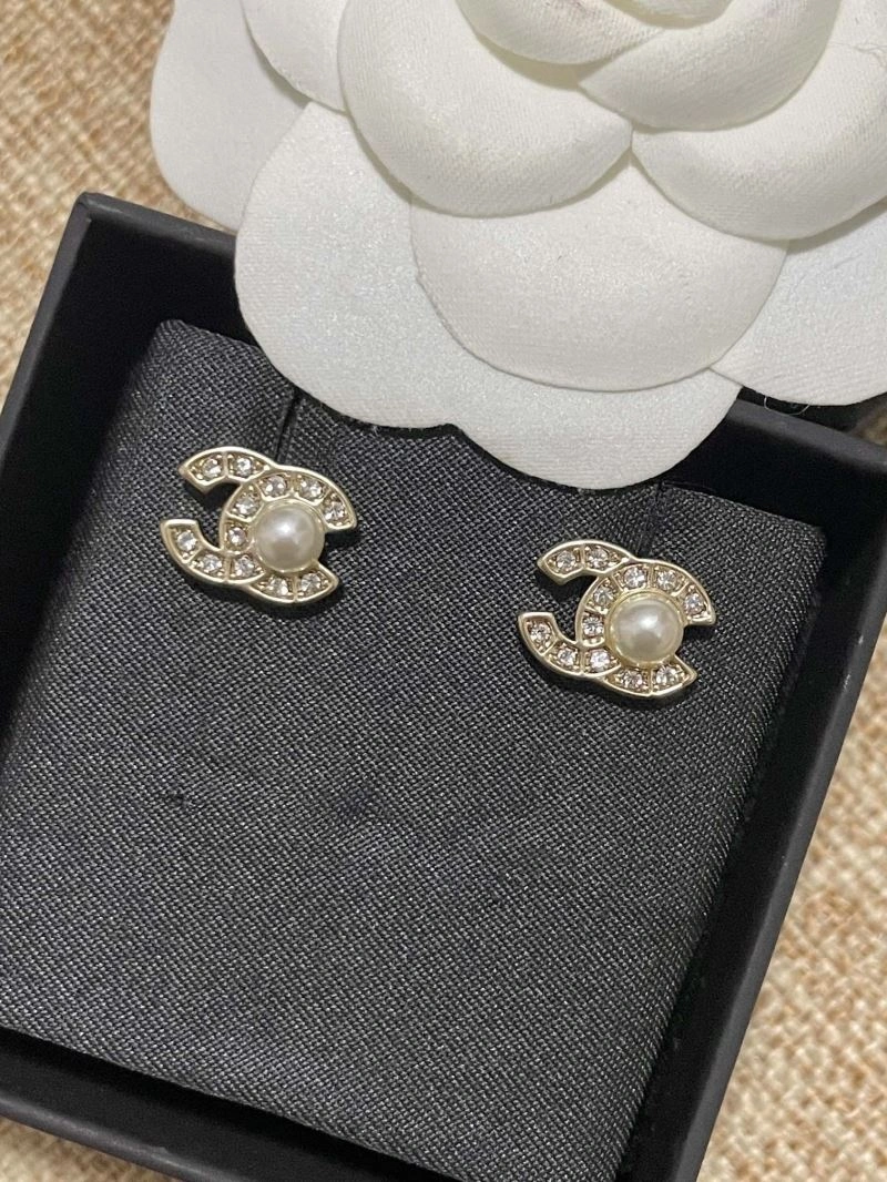 Bargain Christian Dior Earrings