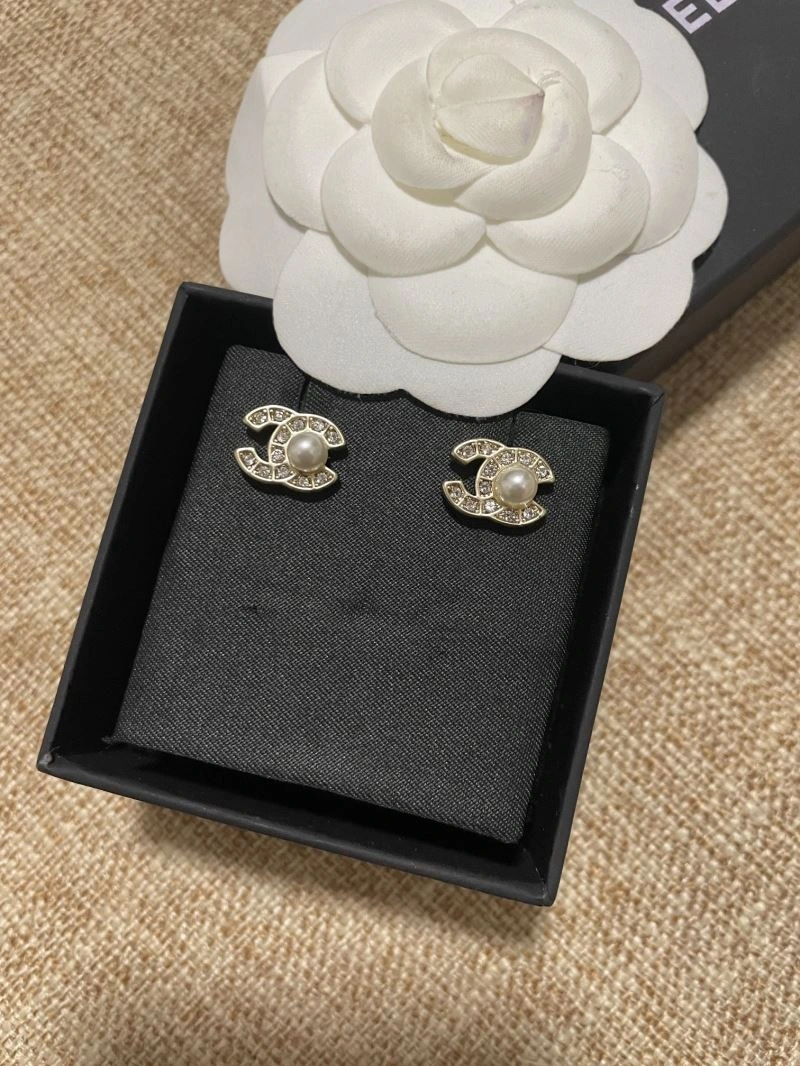 Bargain Christian Dior Earrings