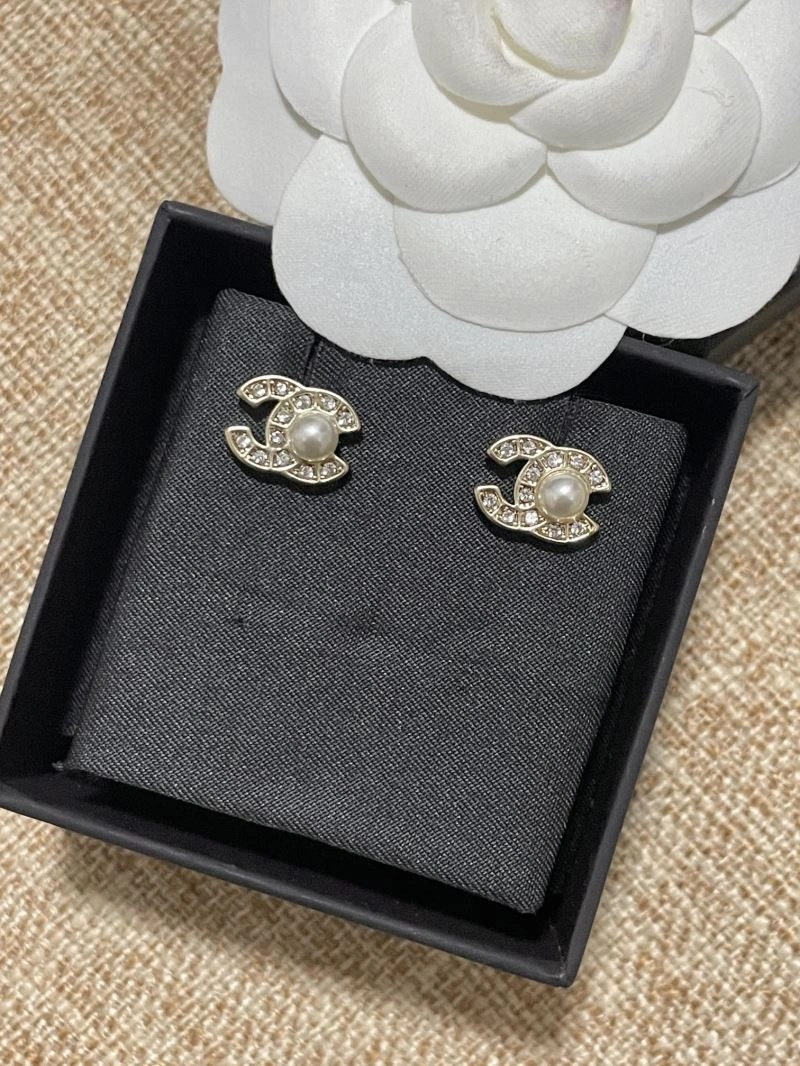Bargain Christian Dior Earrings