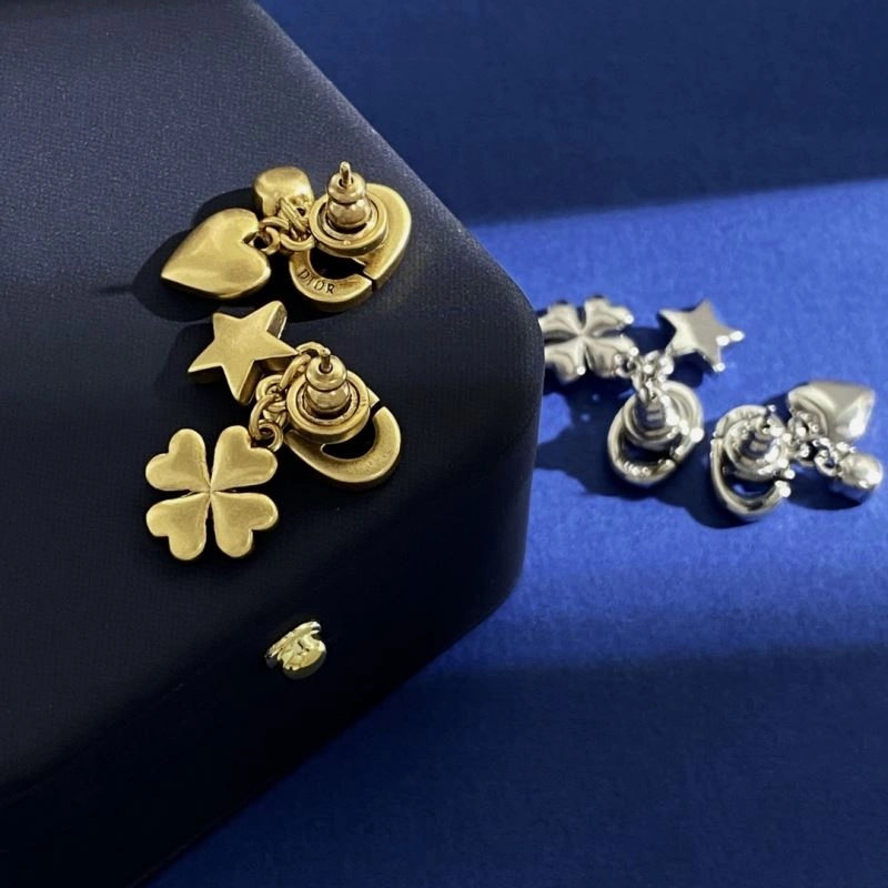Legit Christian Dior Earrings