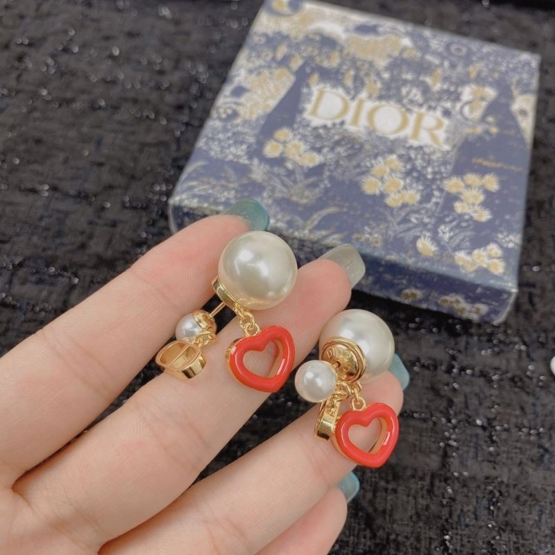 Cut-rate Christian Dior Earrings