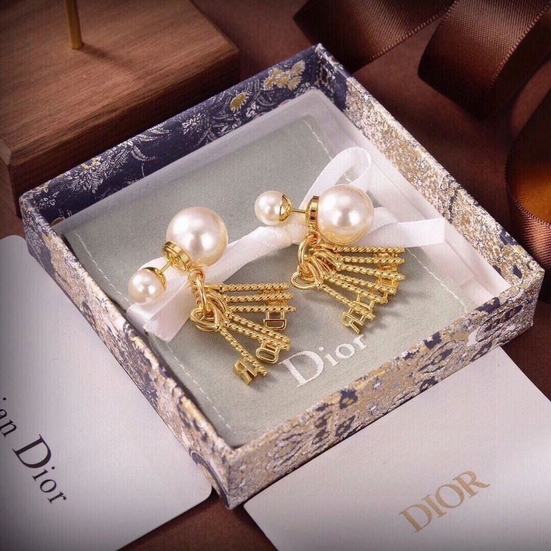 Value-priced Christian Dior Earrings