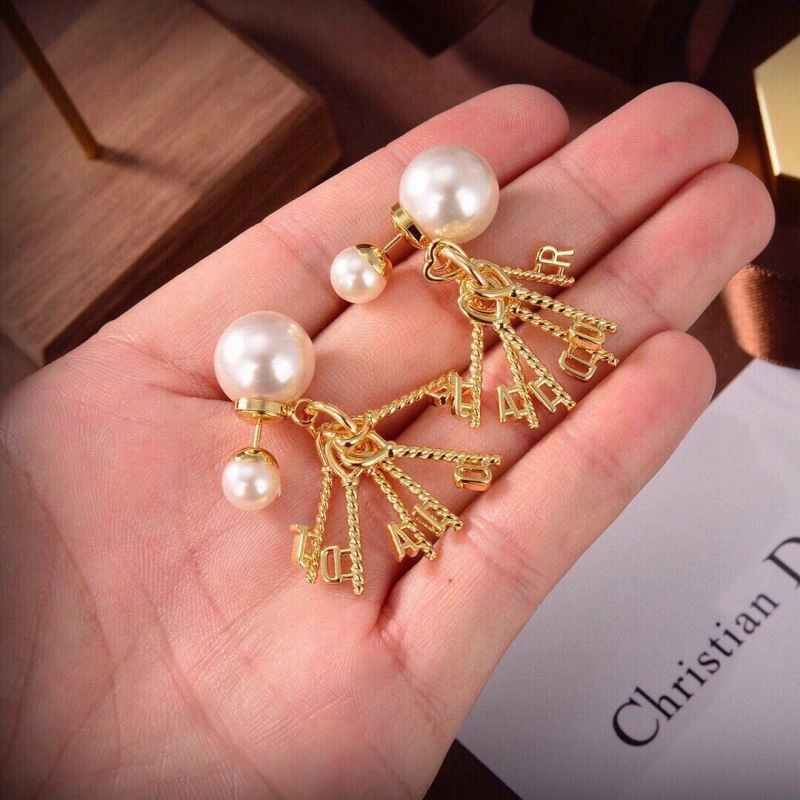 Value-priced Christian Dior Earrings