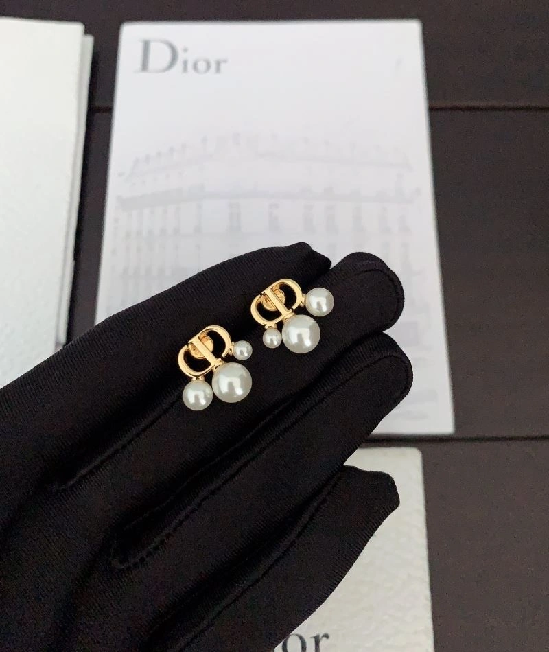 Value-priced Christian Dior Earrings