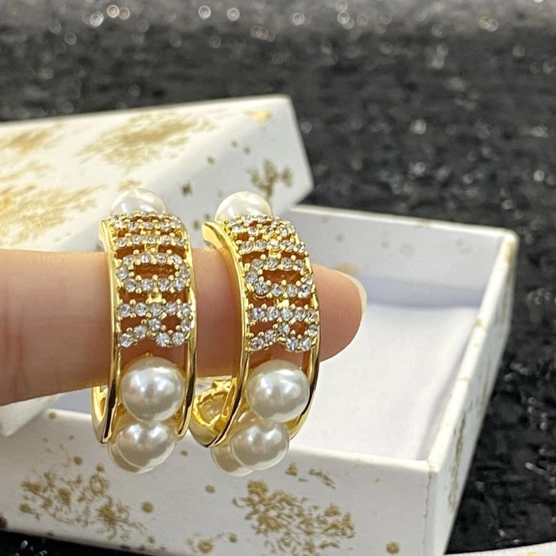 Top match Christian Dior Earrings