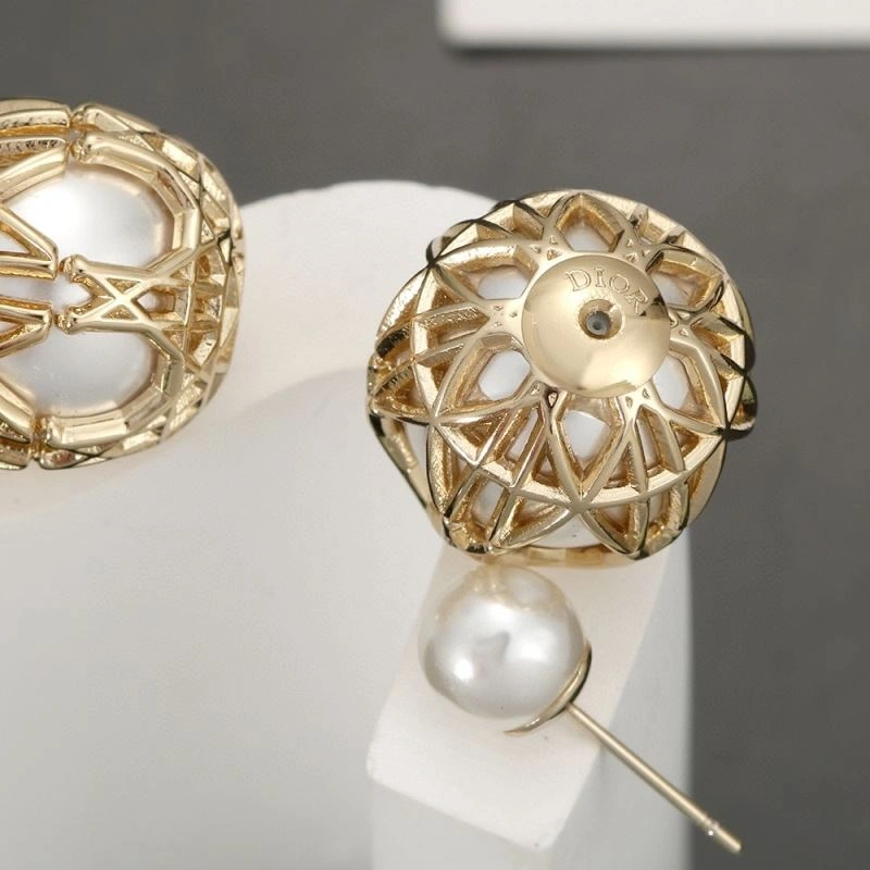 Indistinguishable Christian Dior Earrings