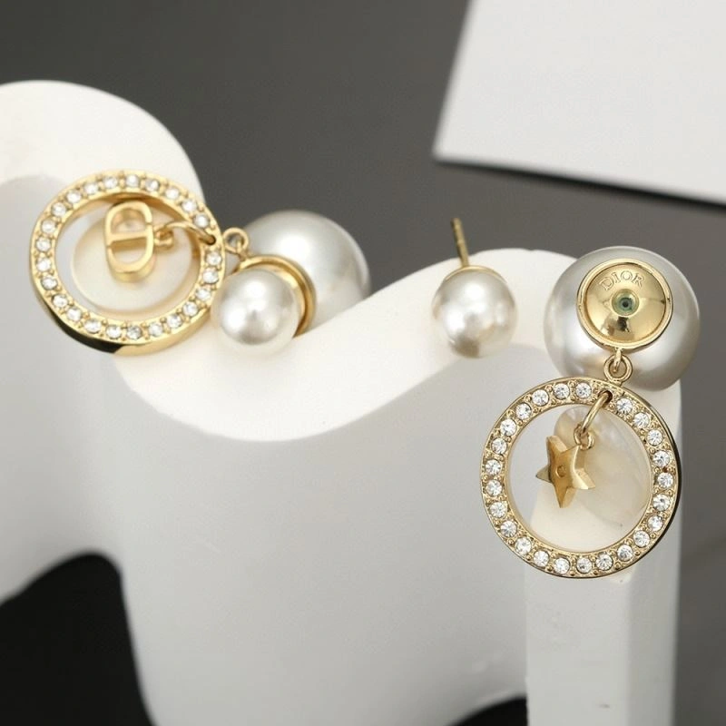 High fidelity Christian Dior Earrings