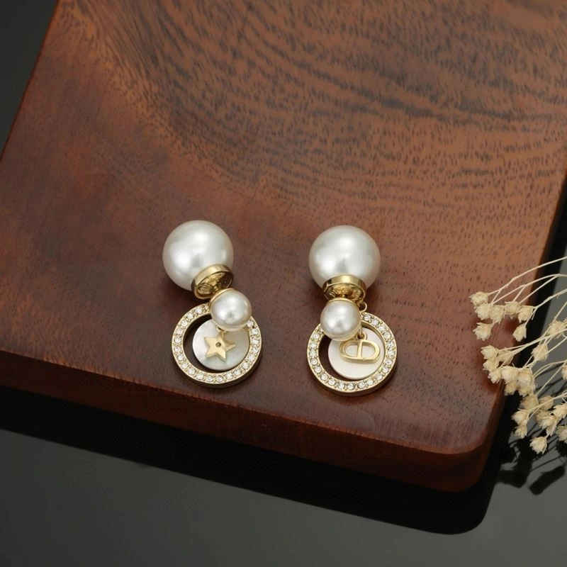 High fidelity Christian Dior Earrings