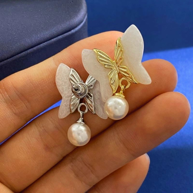 Discounted Christian Dior Earrings