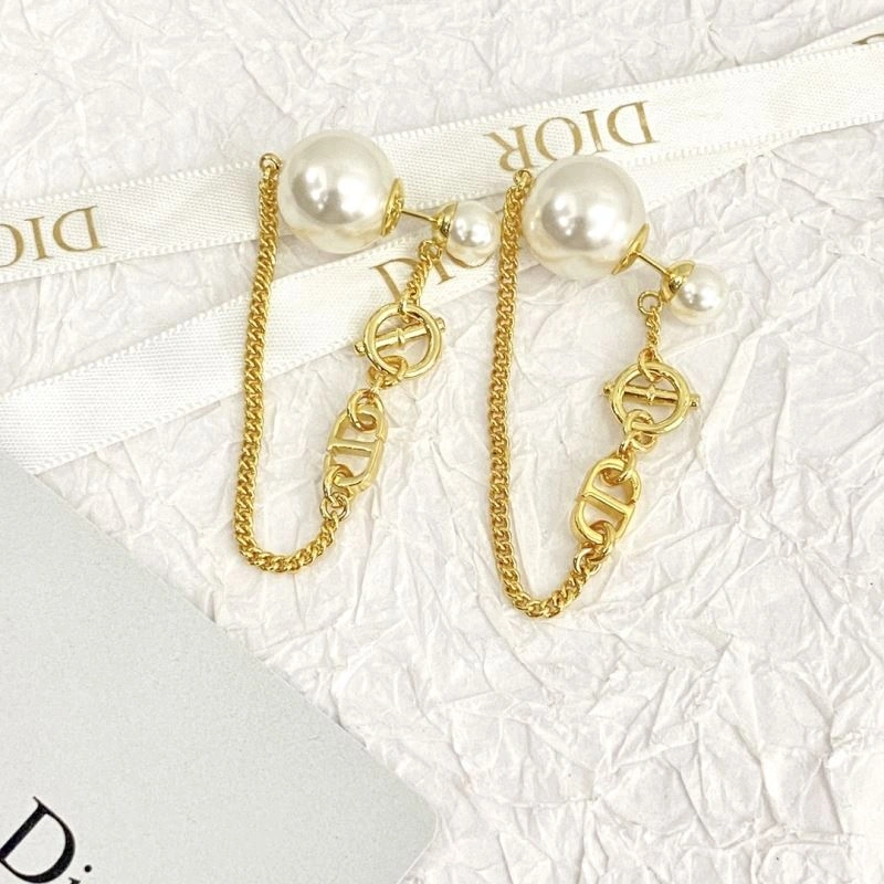 Low-cost Christian Dior Earrings