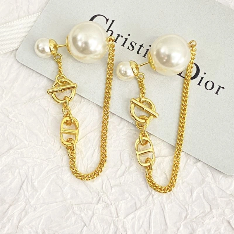 Low-cost Christian Dior Earrings