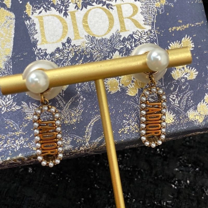 Cut-rate Christian Dior Earrings