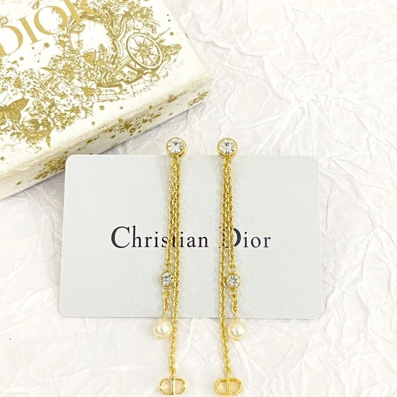 Top match Christian Dior Earrings