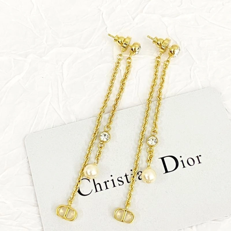 Top match Christian Dior Earrings