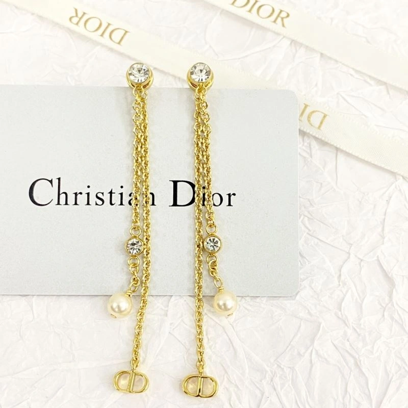 Top match Christian Dior Earrings