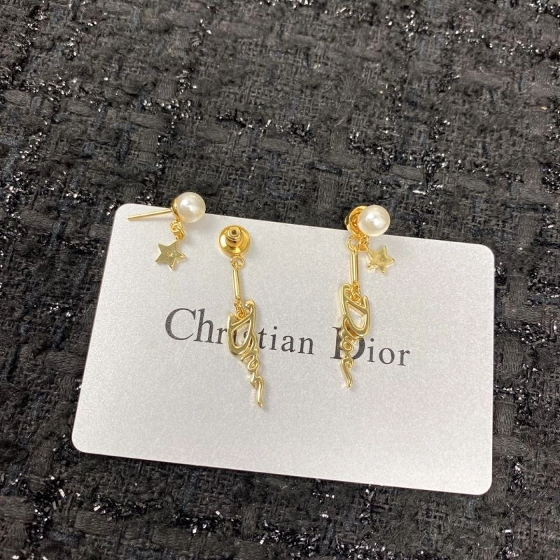 Cut-rate Christian Dior Earrings
