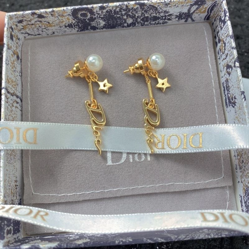 Cut-rate Christian Dior Earrings