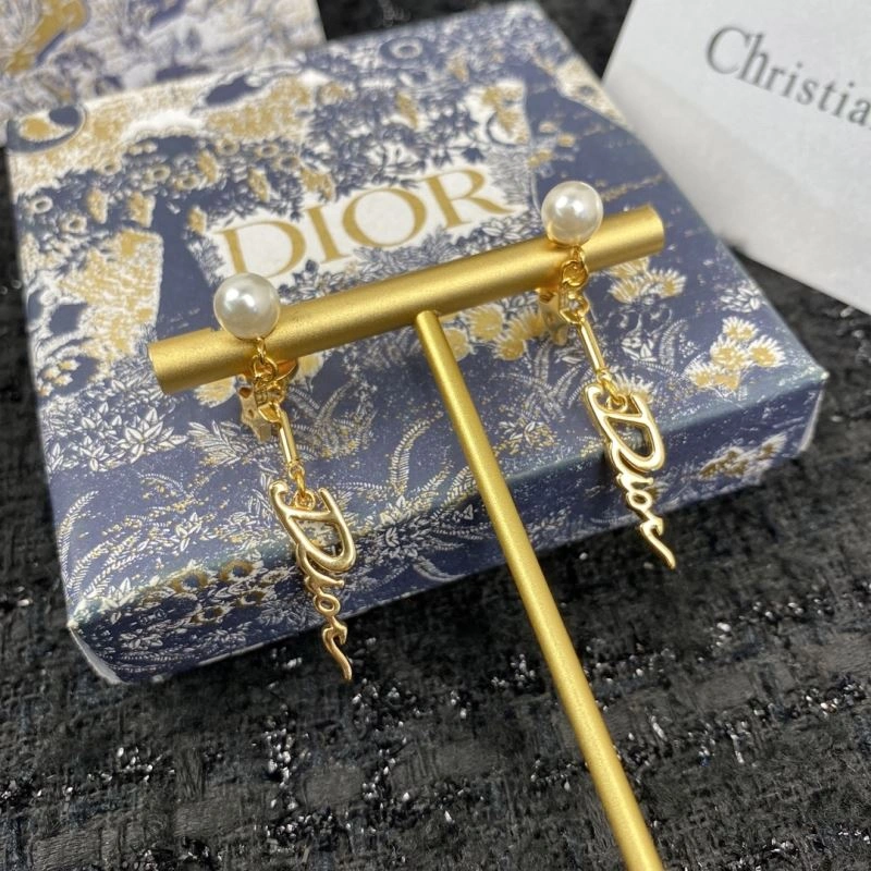Cut-rate Christian Dior Earrings