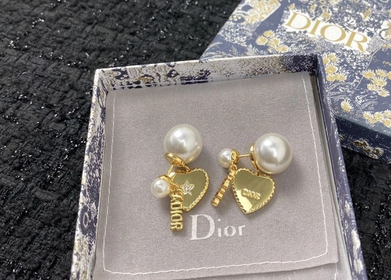 Economical Christian Dior Earrings