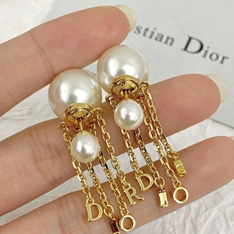 High fidelity Christian Dior Earrings