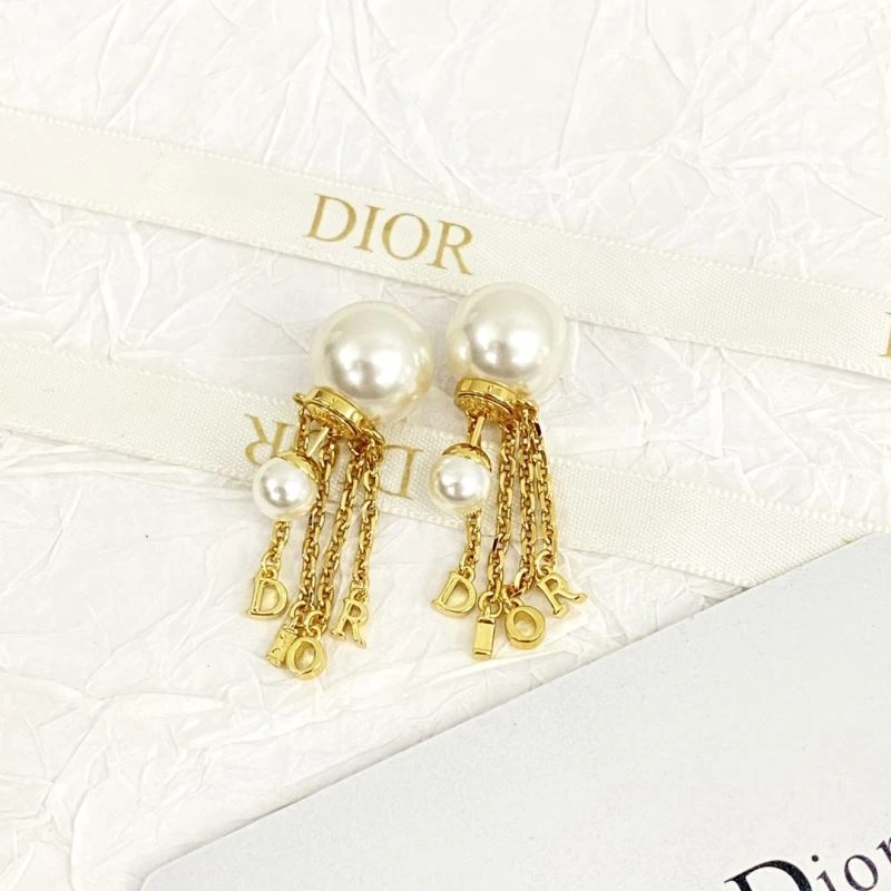 High fidelity Christian Dior Earrings