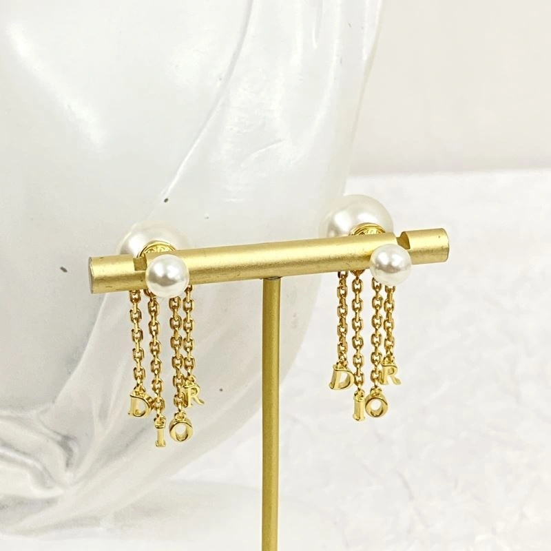 High fidelity Christian Dior Earrings