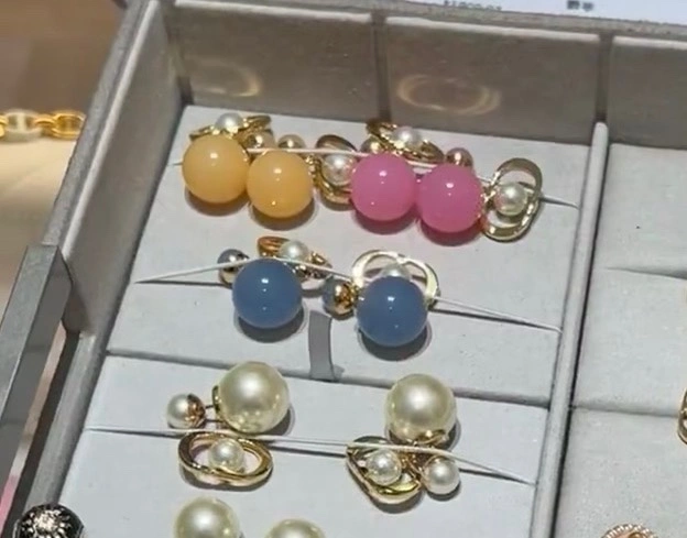 Economical Christian Dior Earrings