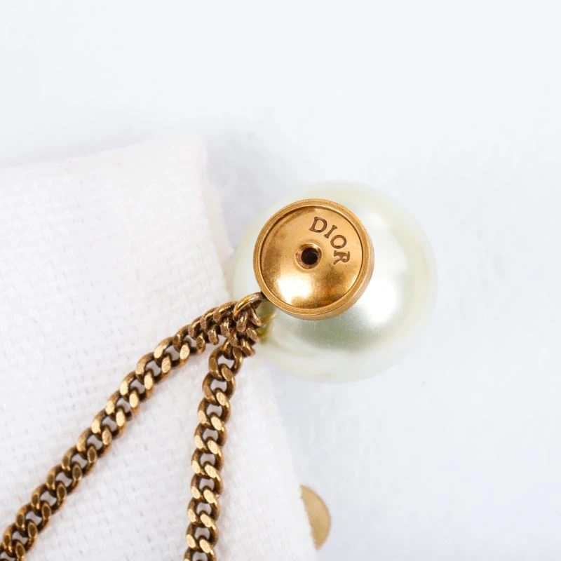 Indistinguishable Christian Dior Earrings