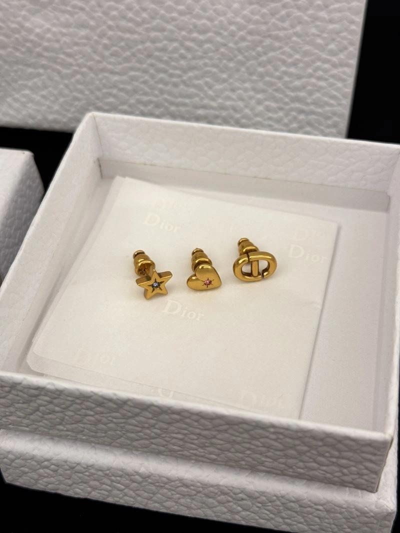 Cut-rate Christian Dior Earrings