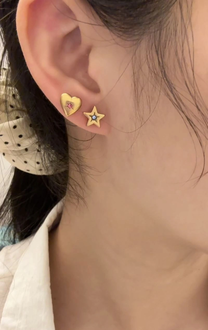 Cut-rate Christian Dior Earrings