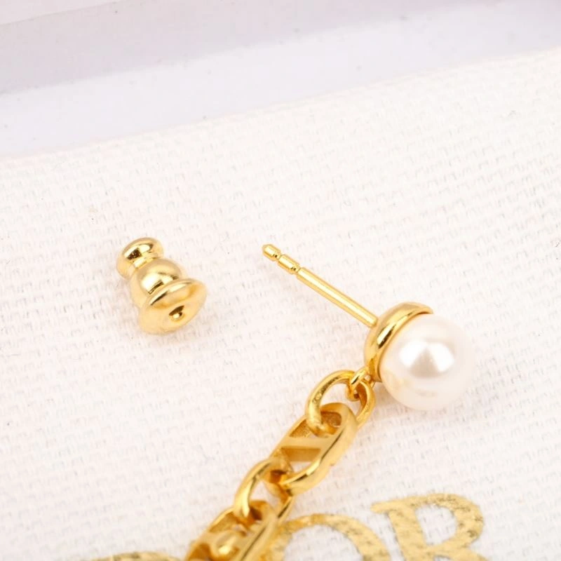 High fidelity Christian Dior Earrings