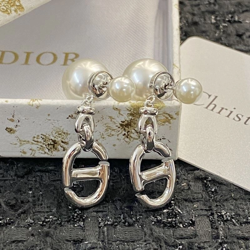 Discounted Christian Dior Earrings