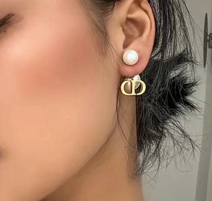 Indistinguishable Christian Dior Earrings