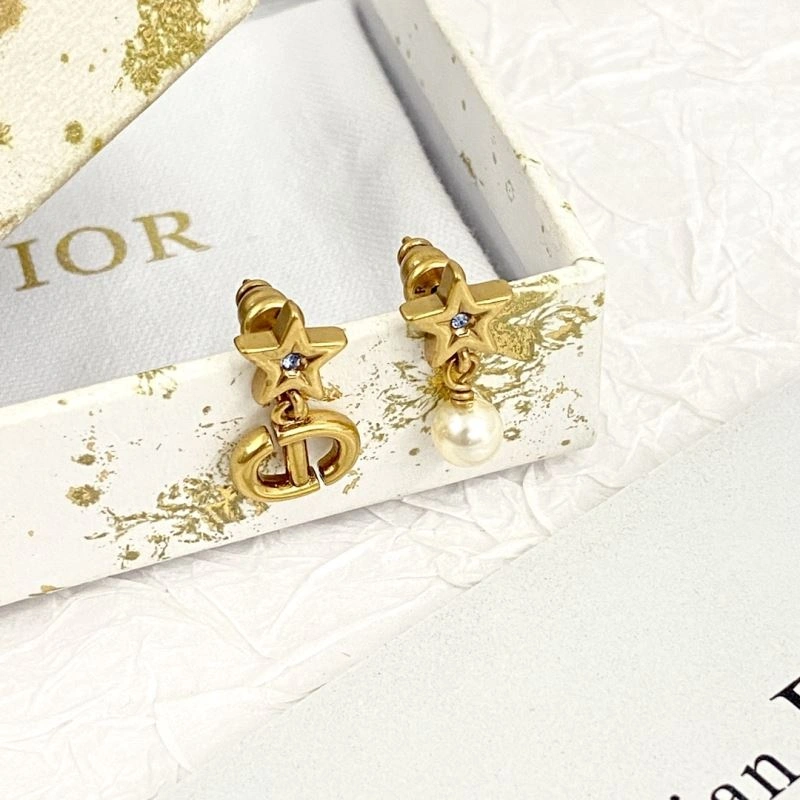 Cut-rate Christian Dior Earrings