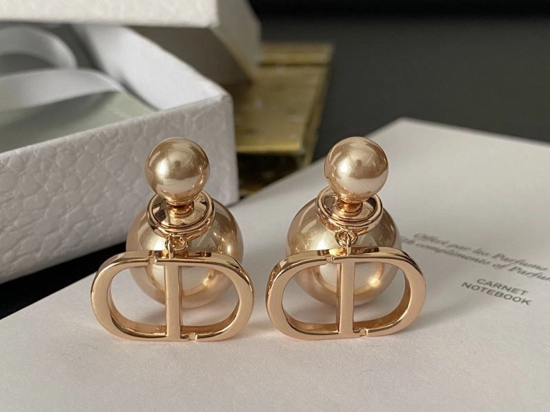 Legit Christian Dior Earrings