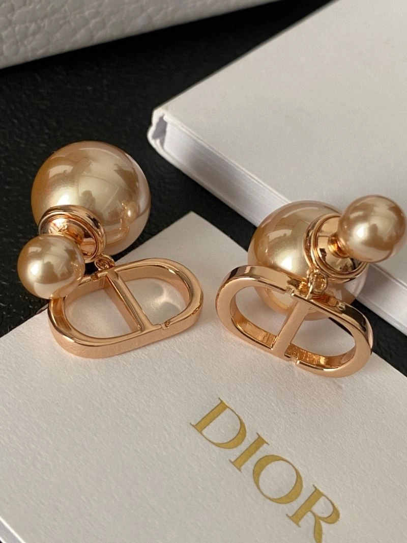 Legit Christian Dior Earrings