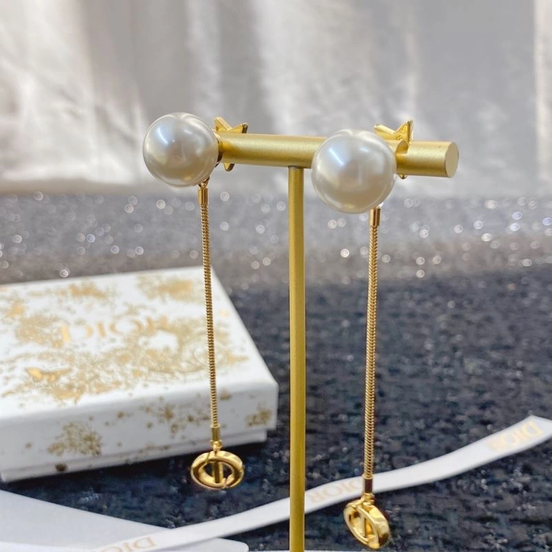 Value-priced Christian Dior Earrings