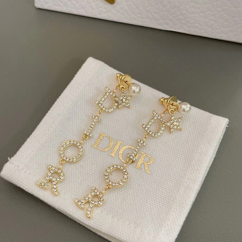Low-cost Christian Dior Earrings