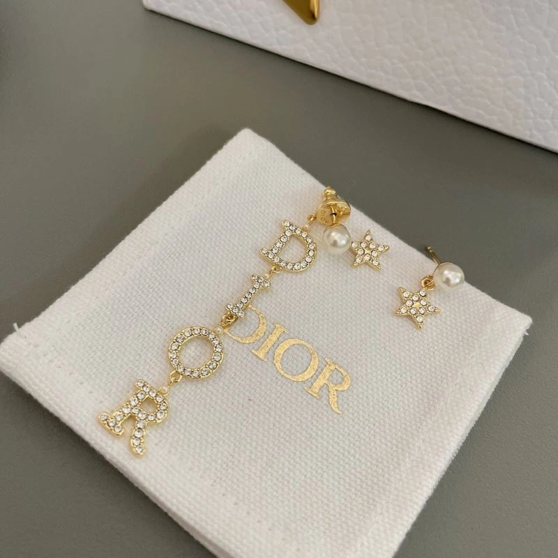 Low-cost Christian Dior Earrings
